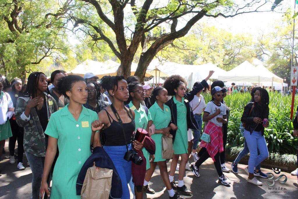 South African Schoolgirls Protest Administration to Wear Their Natural ...